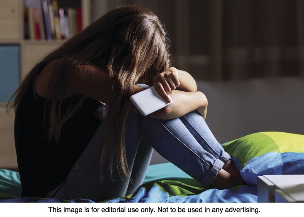 Social addiction: Area experts say constant scrolling can lead to ...